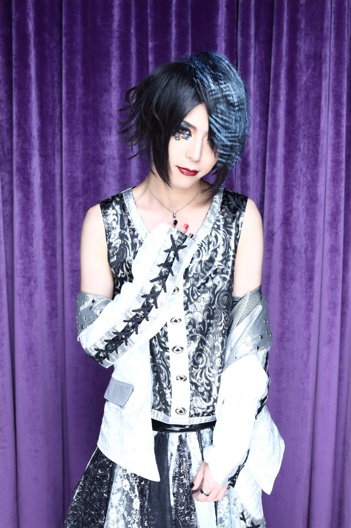 REGENE (リジェーヌ) (regene-2019) V. Ryoka (涼華) solo photo | vkgy (ブイケージ)