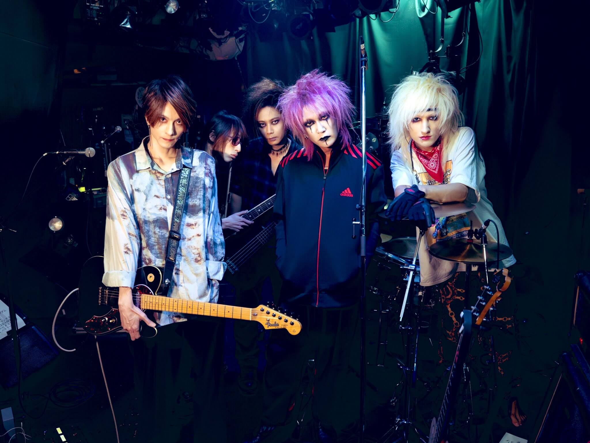 ZIZ group photo | vkgy (ブイケージ)