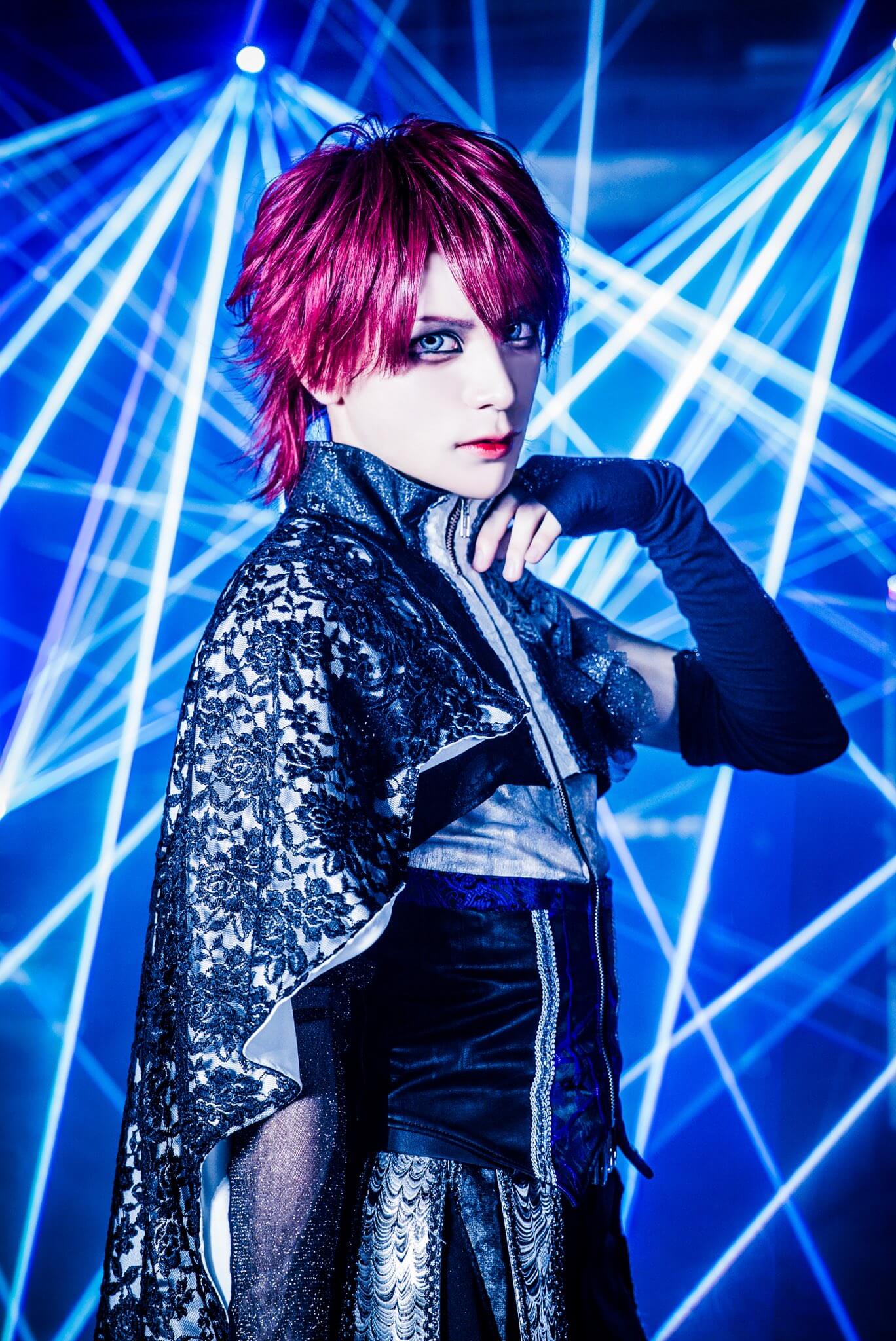 LIZA G. Roki solo photo | vkgy (ブイケージ)