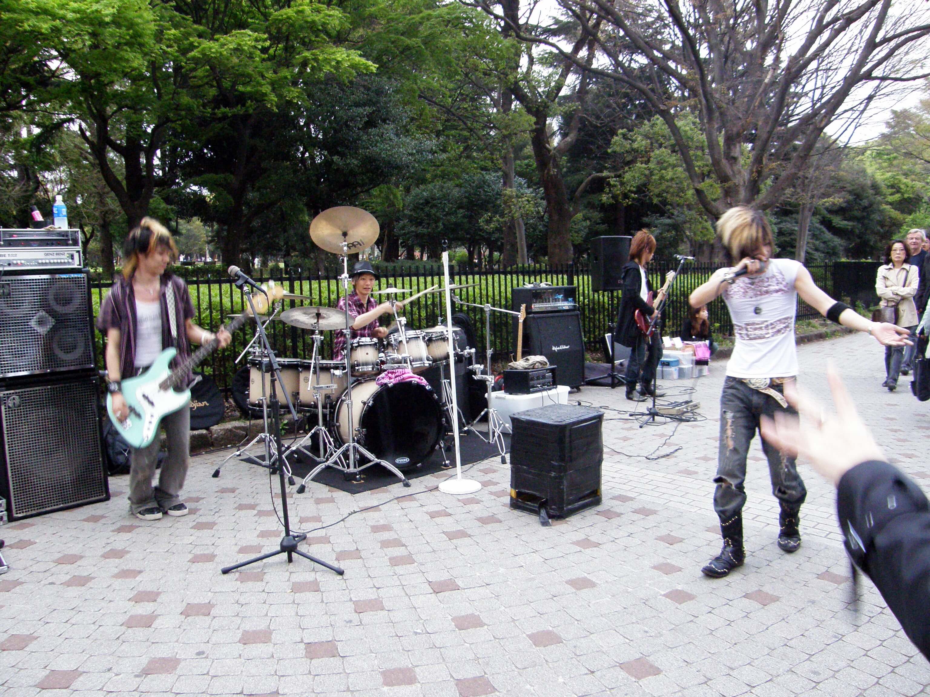 INCLINE group photo (April 15, 2007) | vkgy (ブイケージ)