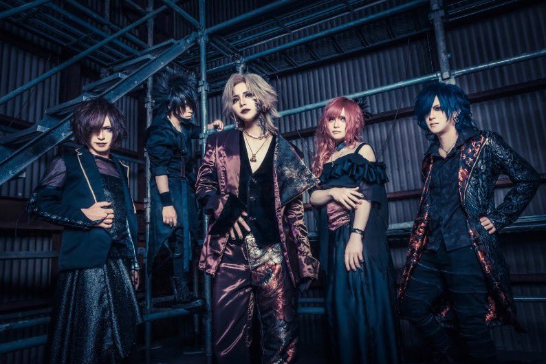 DEVIANT group photo | vkgy (ブイケージ)